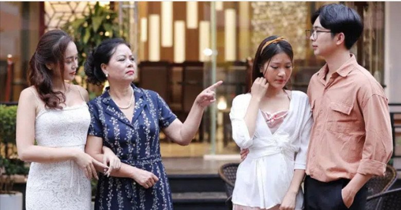 Chị dâu vô sinh mẹ gấp rút tìm “phòng nhì” cho anh trai, khi biết sự thật bà lăn ra ngất