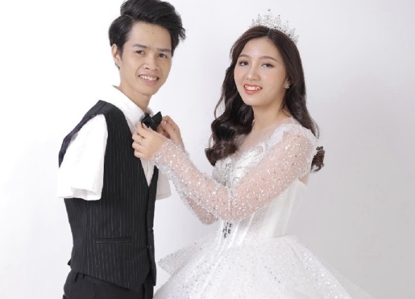 Chàng trai không tay ở Đồng Nai cưới vợ xinh đẹp, tiết lộ lý do sinh ...