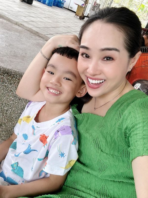 Phi Nga là ai? Hé lộ hôn nhân đầy thăng trầm với Long Đẹp Trai