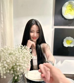 Chu Thanh Huyền là ai? Hé lộ gia thế vợ sắp cưới Quang Hải