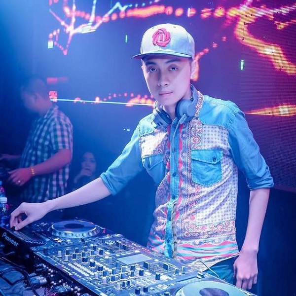 Thái Hoàng là ai? Danh tính nam DJ vừa lộ ảnh ở đồn công an